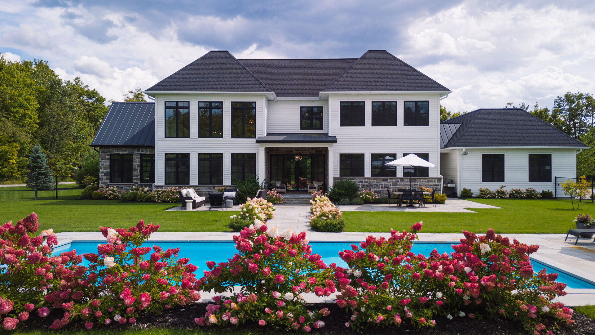 1052 Rainbow Valley Road West, Phelpston, ON L0L 2K0