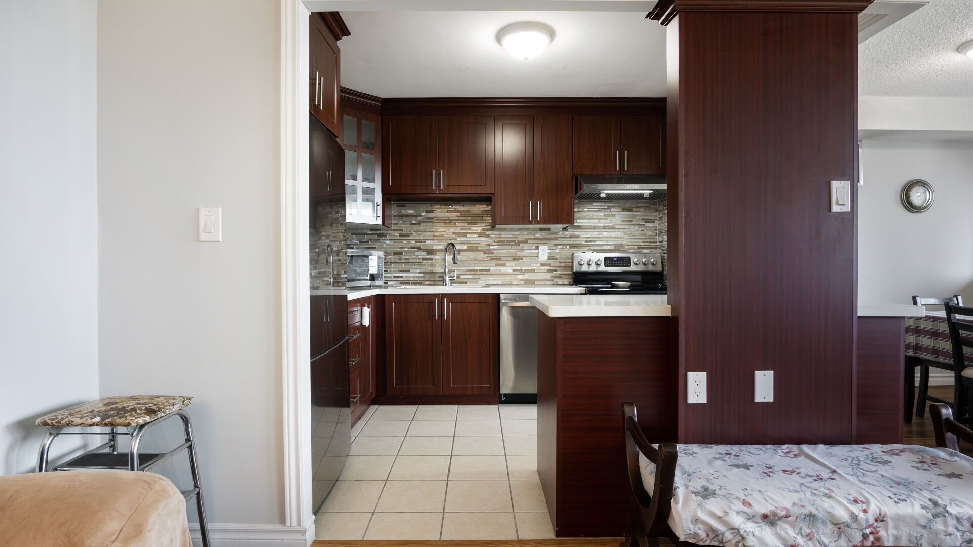 3590 Kaneff Crescent Unit 2002, Mississauga, ON L5A 3X3