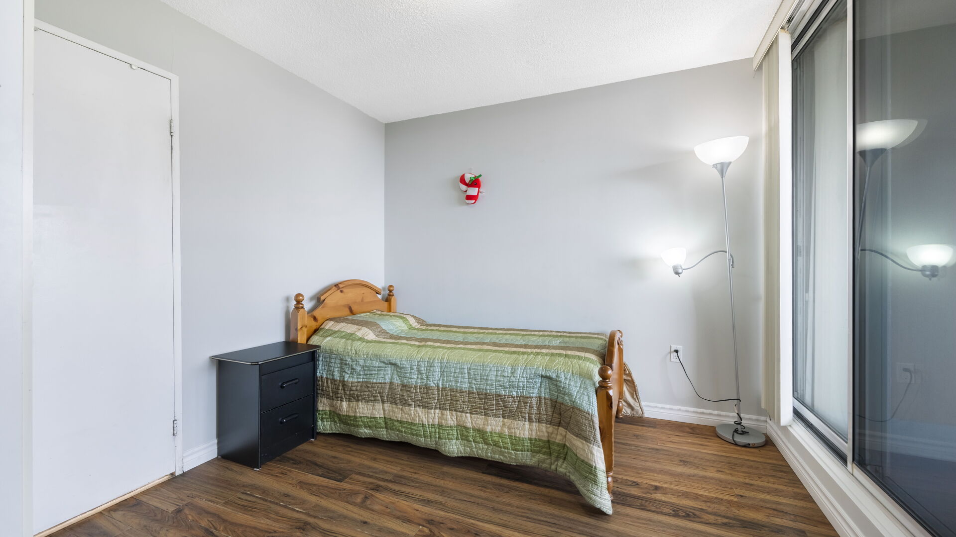 3590 Kaneff Crescent Unit 2002, Mississauga, ON L5A 3X3